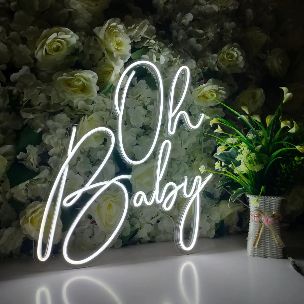 Oh Baby! Neon Sign Rental – Cutie Balloons